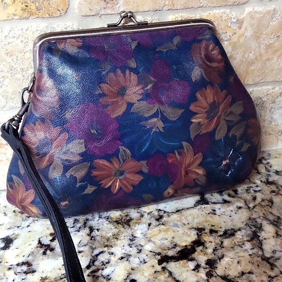 Patricia Nash | Bags | Patricia Nash Peruvian Painting Wristlet | Poshmark